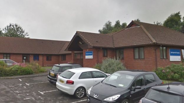 Chard GP surgery closes because it cannot find staff - BBC News