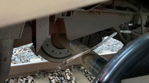 GWR train driven too fast after 123mph Oxfordshire trolley crash - BBC News