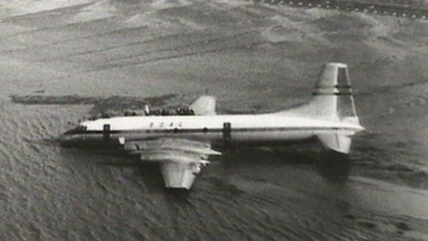 Bristol Aerospace Centre: Sneak peek at exhibits - BBC News