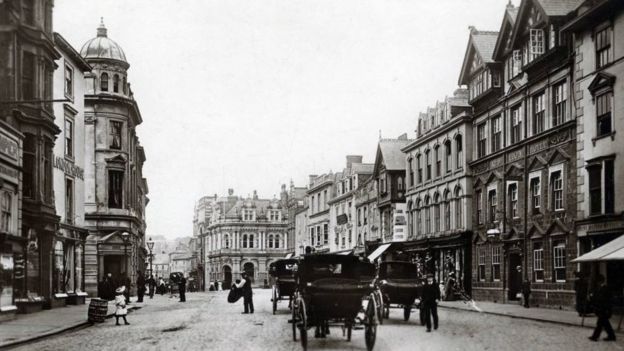 Digital archive of Cornish life opens online - BBC News