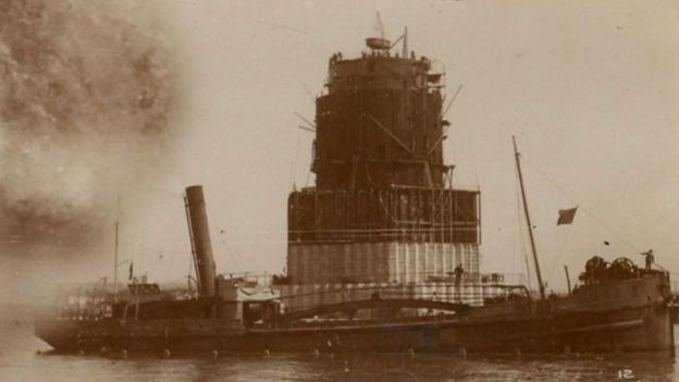 The story of the Solent's Nab Tower lighthouse - BBC News