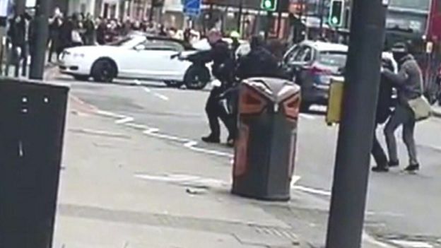 Sudesh Amman: Who was the Streatham attacker? - BBC News