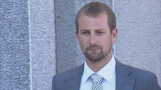 Daniel Schofield acquitted of Lizard crossbow murder - BBC News