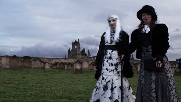 Whitby Goth Weekend celebrates Halloween return - BBC News