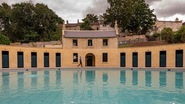 Cleveland Pools in Bath to reopen for public swimming - BBC News