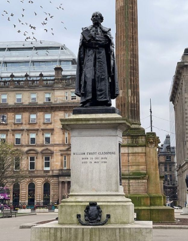Glasgow's statues have connections to the Atlantic slave trade - BBC News