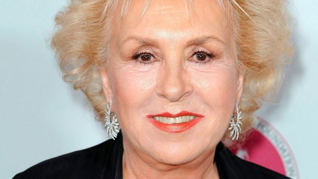 Doris Roberts: Everybody Loves Raymond star dies at 90 - BBC News