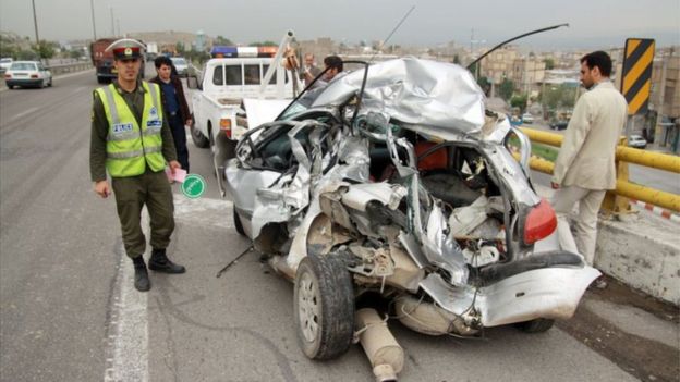 تصادف‌‎های جاده‌ای در تعطیلات نوروزی؛ کشته شدن ۱۴۵ نفر تا امروز - BBC ...