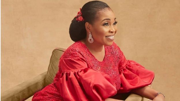 Tope Alabi ṣe ọjọ́ ìbí, Adeyinka Alaseyori kọrin re kìí - BBC News Yorùbá