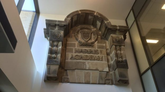 Harris Academy welcomes pupils to new £31m building - BBC News
