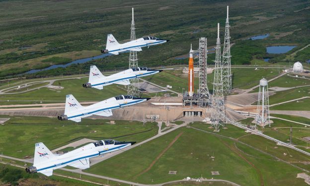 Artemis: Nasa ready to launch new era of Moon exploration - BBC News