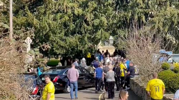 Joey Beauchamp: Oxford United legend took his own life, coroner ...