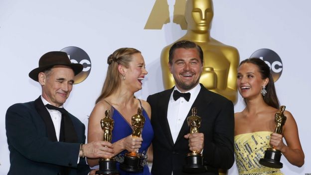 In pictures: Oscars ceremony - BBC News