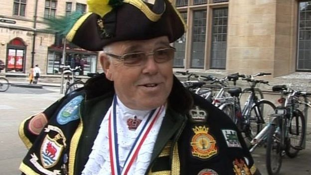 The 'Walter Mittys': Why do some people pose as heroes? - BBC News