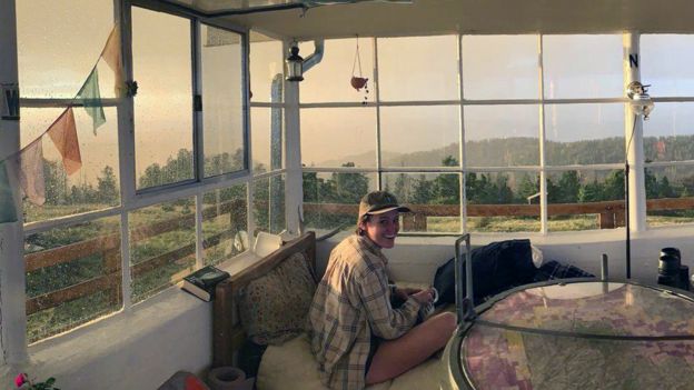 Fire lookouts: The US Forest Service lookouts watching for fires - BBC News