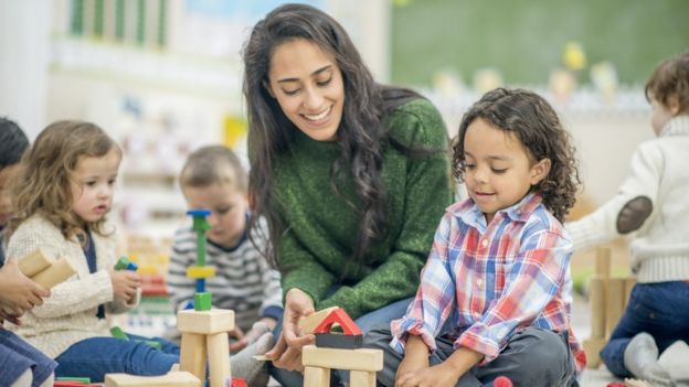 Well trained nursery staff 'key to good care' - BBC News