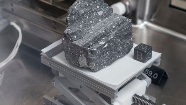 Moon landing conspiracy theories aren't true - here's how we know - BBC ...