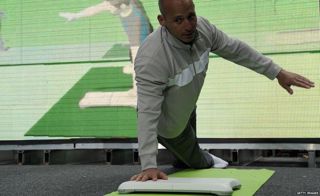 The best and worst inventions of 2007 as the iPhone turns 10 - BBC News