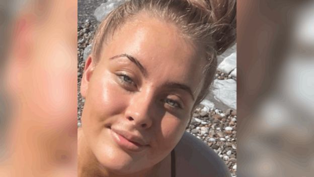 Caerphilly: Keilan Roberts admits Chloe Hayman death crash - BBC News