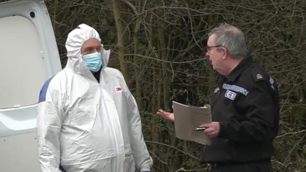 Redditch: Arrest after man stabbed multiple times - BBC News