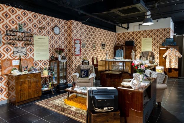 In pictures: Windrush generations mark 75th anniversary - BBC News