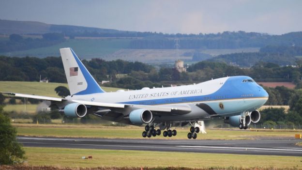 Trump unveils new Air Force One design plans - BBC News