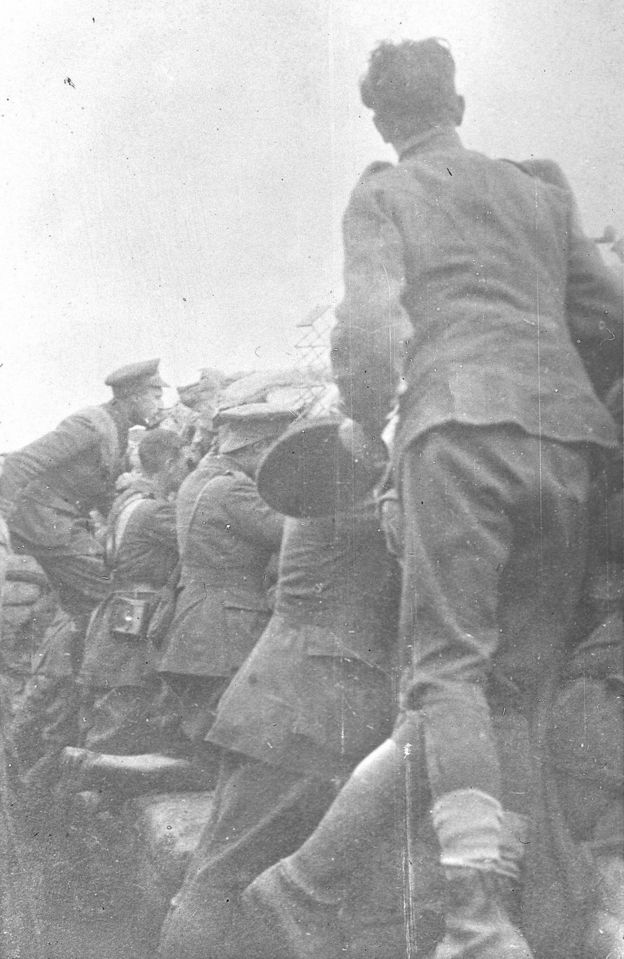 The World War One soldiers who came back from the dead - BBC News