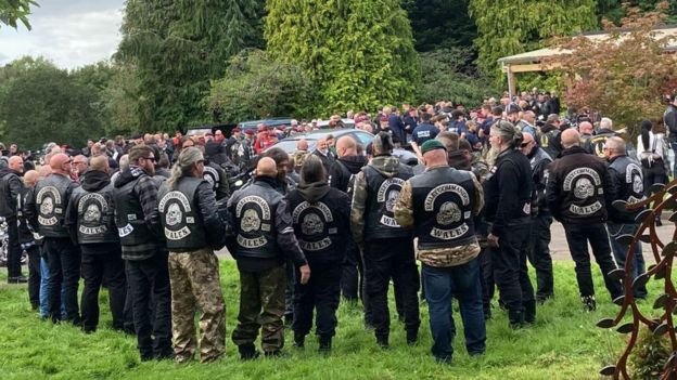 Falklands: Biker send-off at Denzil Connick's funeral - BBC News