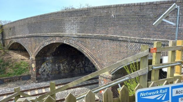 Bridge work to start for Midland Main Line electrification scheme - BBC ...