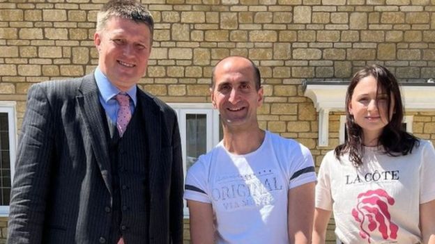 New Devizes homes approved despite local opposition - BBC News