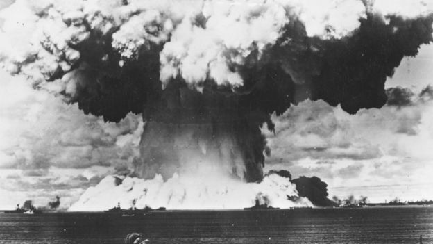 कौन थीं दुनिया का पहला एटम बम बनाने वाली लड़कियां - BBC News हिंदी