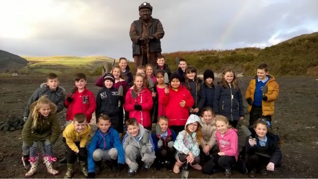 Coegnant Colliery, Maesteg, turned into 'tranquil' park - BBC News