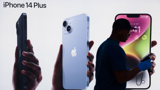 Apple: iPhone shipments delayed over China Covid lockdown - BBC News