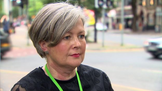 childline-ni-suicidal-child-call-most-days-last-year-bbc-news