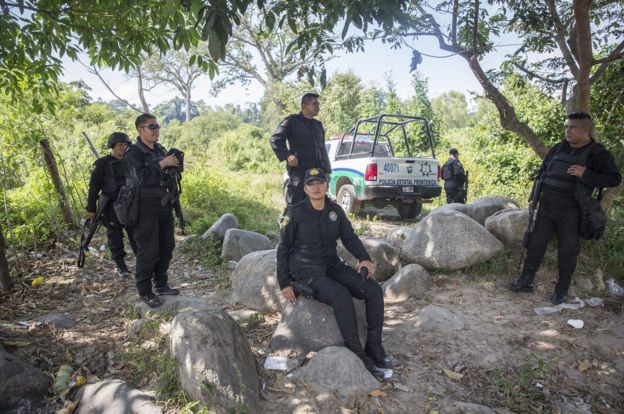 Call of duty: One woman's life in Mexico's border force - BBC News