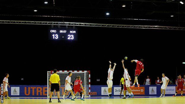 Get Inspired: How to get into handball - BBC Sport
