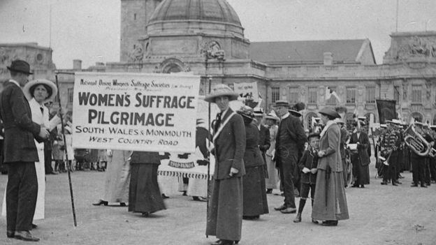 Women's Cardiff to London march for voting rights change - BBC News