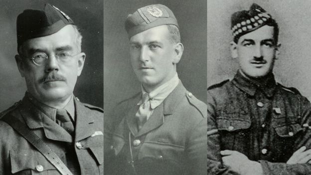 Victoria Cross soldier's medals sell for £420k - BBC News