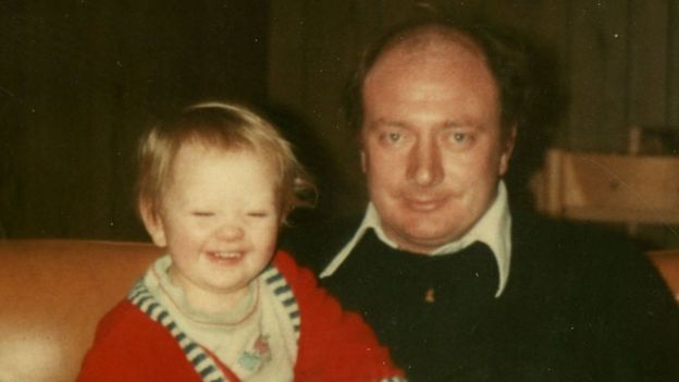 Alan Carr v Graham Carr charity match in Northampton - BBC News