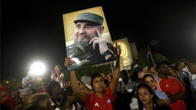 Fidel Castro's death: Ashes begin journey to Santiago - BBC News