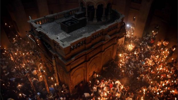 In pictures: Orthodox Christians celebrate Easter - BBC News