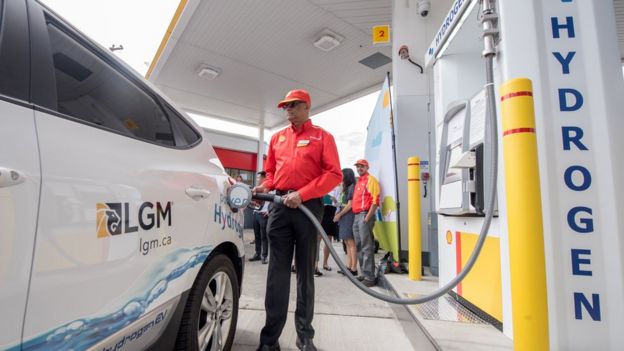 Shell: Netherlands court orders oil giant to cut emissions - BBC News