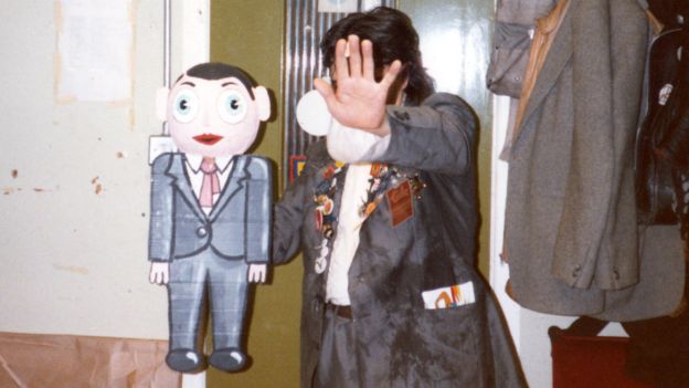 Getting inside the head of the man who was Frank Sidebottom - BBC News