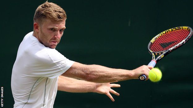 Wimbledon: Dan Cox stuns Theimo De Bakker in qualifying - BBC Sport