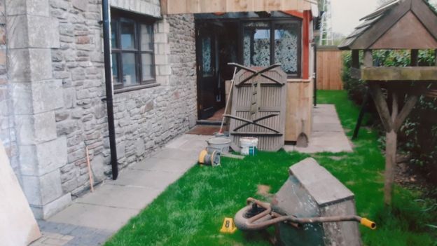 Barry Rubery's children appeal to find their father's murderer - BBC News