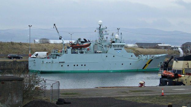 Patrols deployed over marine protection area 'incursion' claims - BBC News