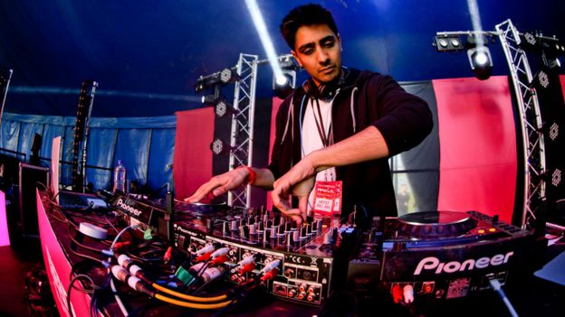 Who are BBC Radio 1's new DJs? - BBC News