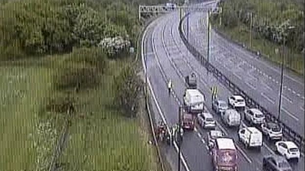 WW2 bomb detonated safely near M6 in Birmingham - BBC News