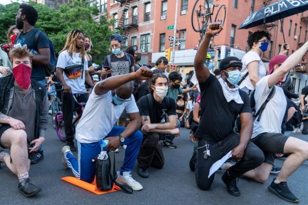 Black Lives Matter: Where does 'taking a knee' come from? - BBC News