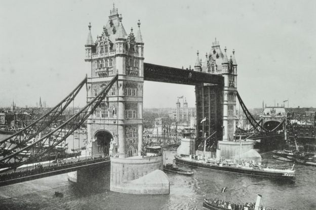 Online map shows London's changing history in images - BBC News